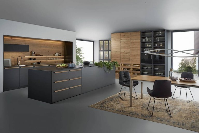 Wellborn Cabinets - Granite and Marbles